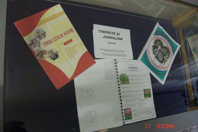 Expoziţie de reviste şcolare - ARADON