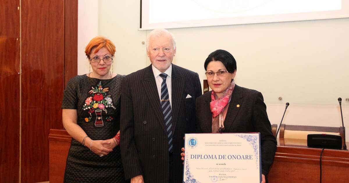 Prof. univ. dr. Ecaterina Andronescu, preşedintele Comisiei de ...