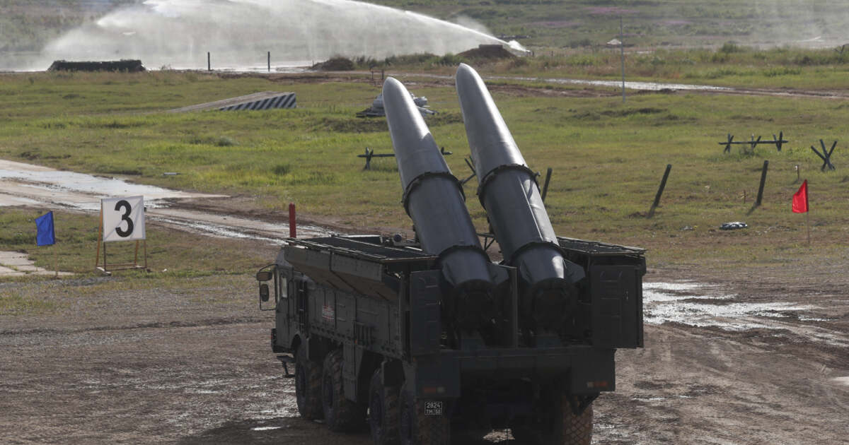 Rusia a desfășurat ieri simulări cu tiruri de rachete cu capacitate ...