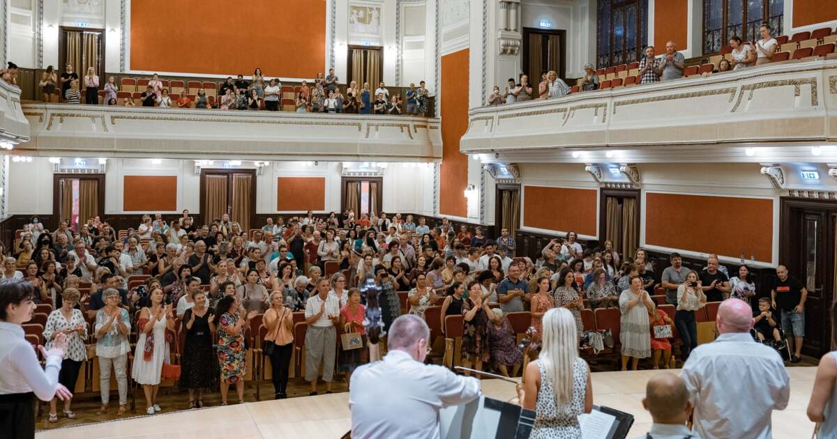 Simfonia nr. 9 a lui Beethoven deschide stagiunea Filarmonicii - ARADON