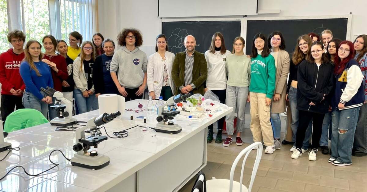 60 de elevi în vizită la UVVG, prin Programul Erasmus - ARADON