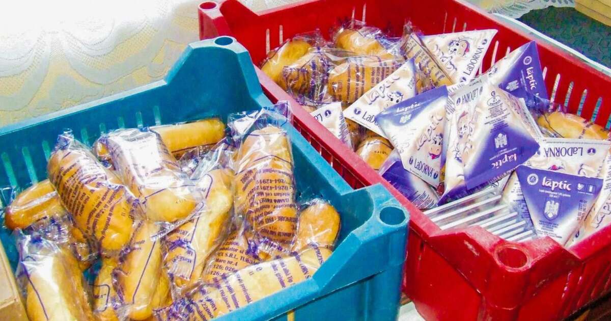 Lapte, corn și măr, cu întârziere în școli - ARADON