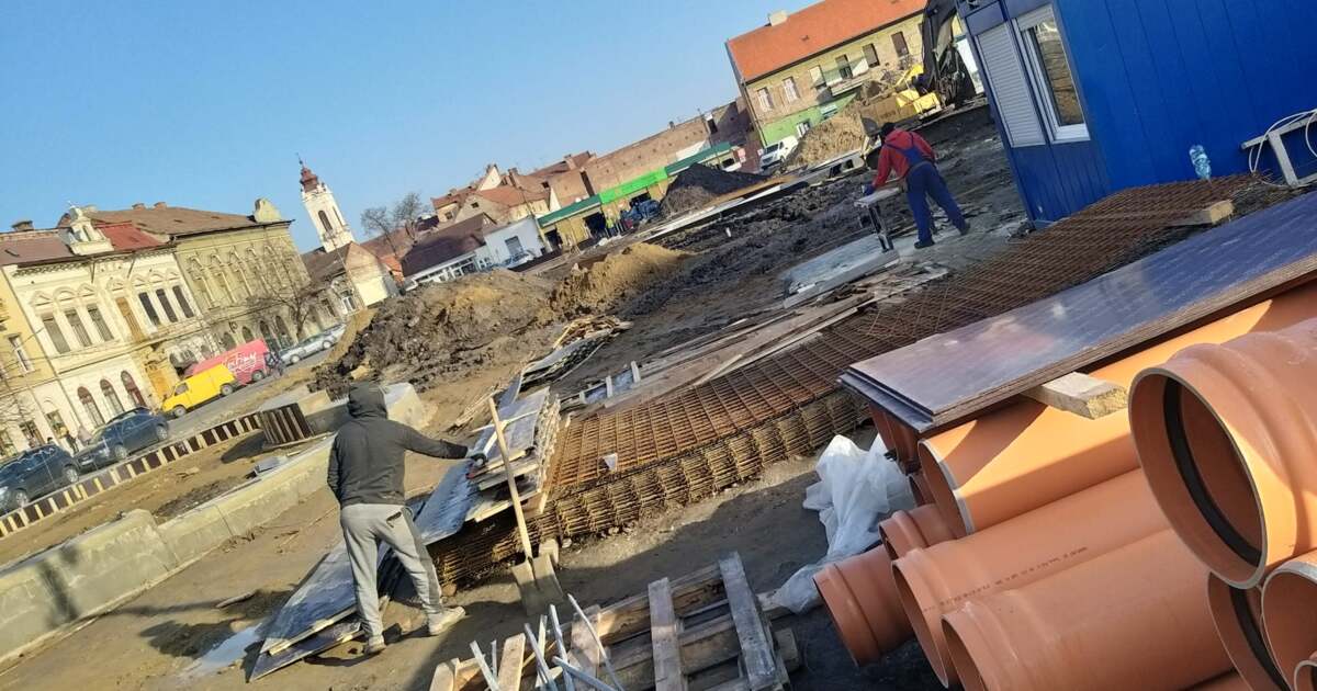FOTO. Se lucrează la regenerarea Pieţei Catedralei - ARADON