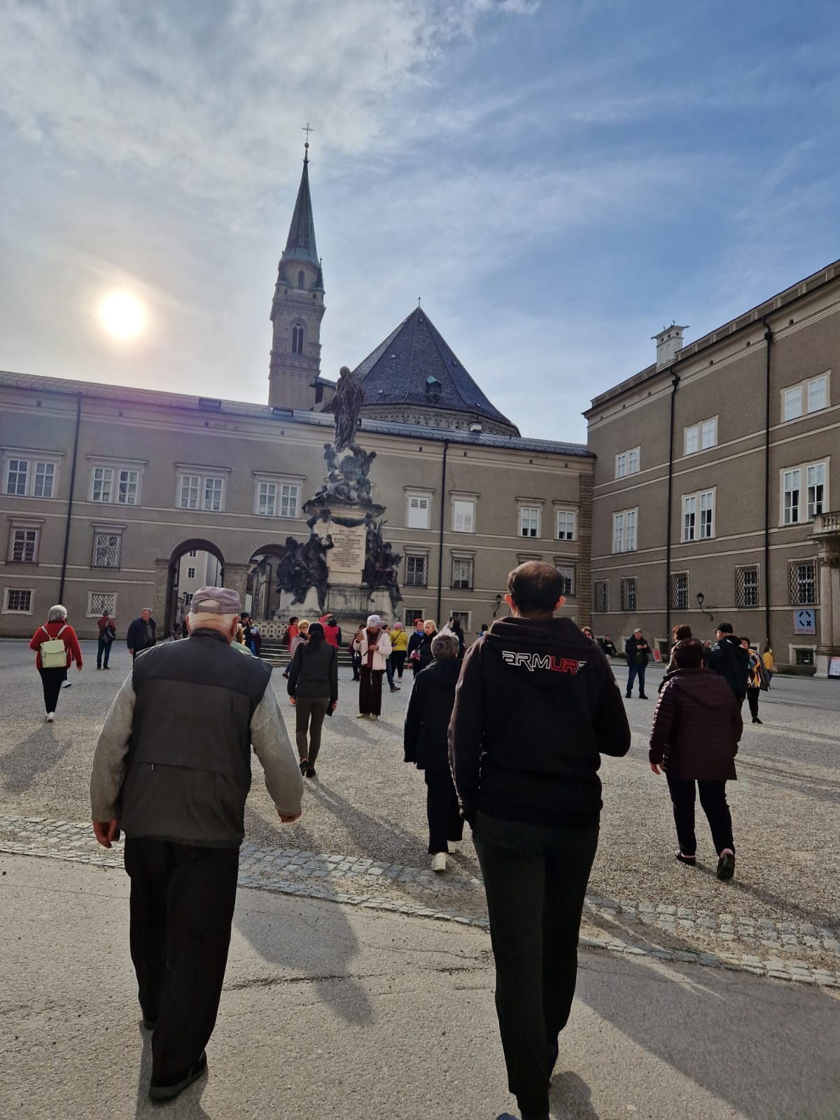 Pensionarii nădlăcani au vizitat patru castele bavareze - ARADON