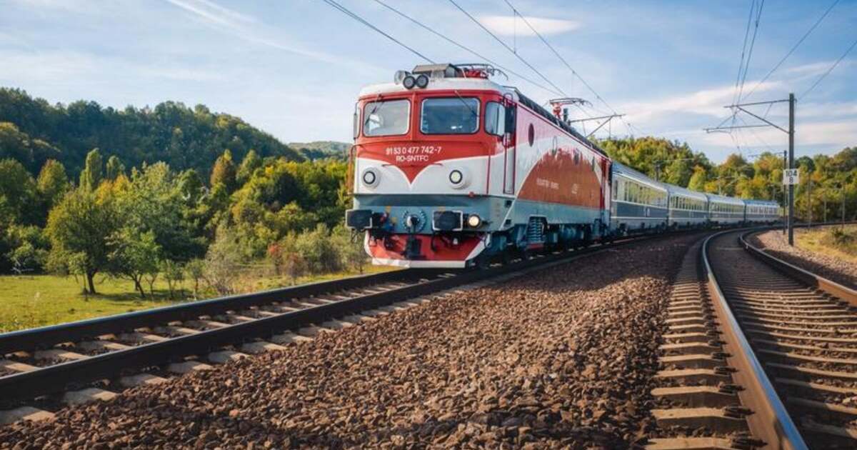 Trenurile cu locomotivă electrică ale CFR Călători, în pericol să nu ...