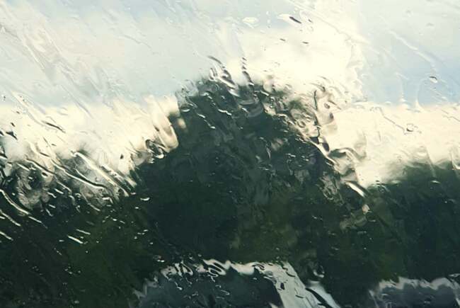 Cod roșu de averse în județul Arad, la Sântana și Olari - ARADON