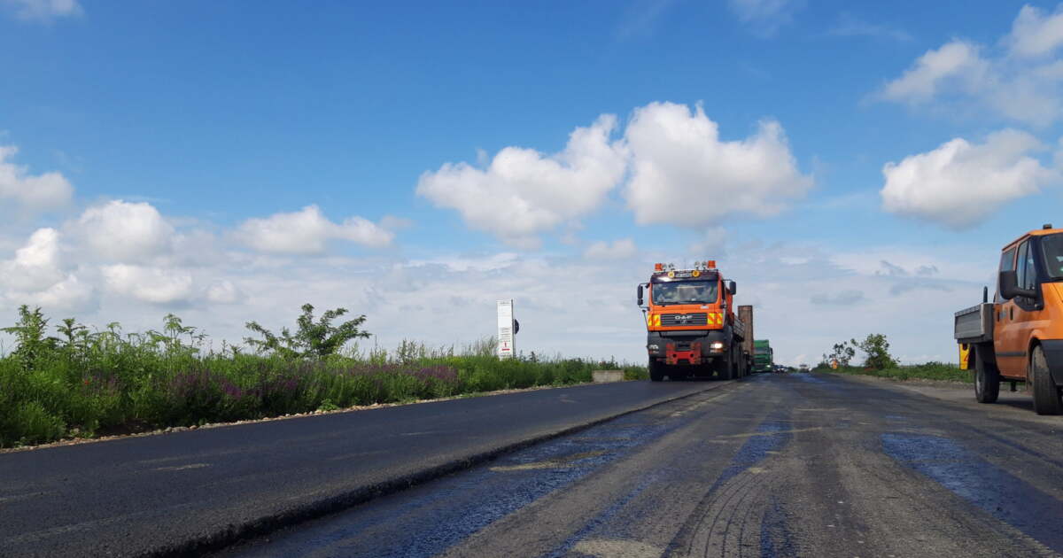 Pun restricţii pe un drum distrus - ARADON