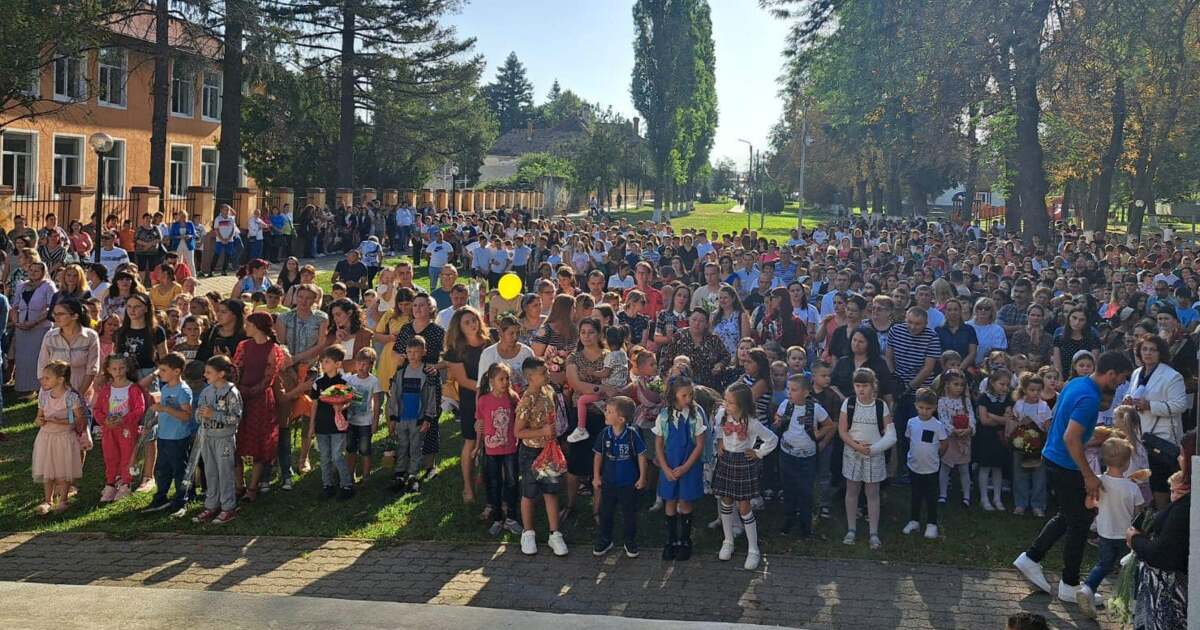 Săli renovate pentru elevii din Pâncota - ARADON