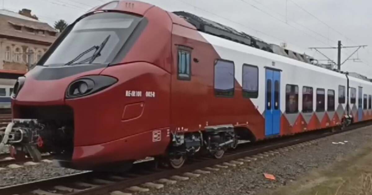 VIDEO. Primul tren nou cumpărat de România în ultimele trei decenii a ...