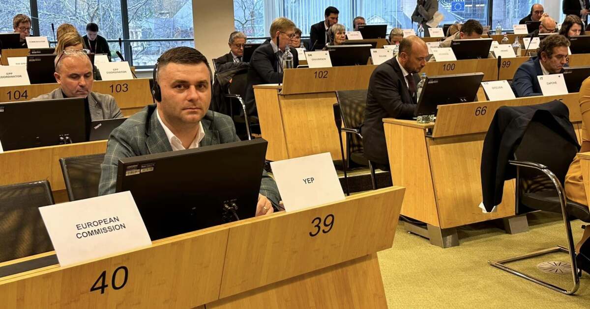 A dus „apa” de la Buteni la Bruxelles! - ARADON