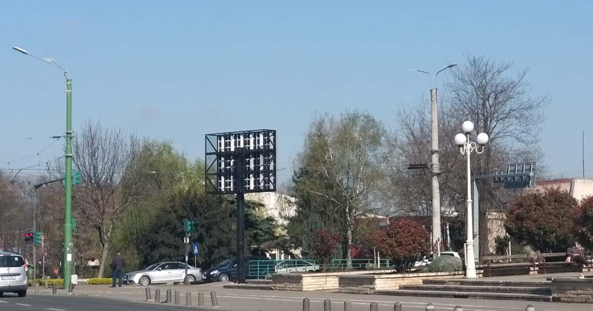 Panou publicitar gigantic la Podgoria - ARADON