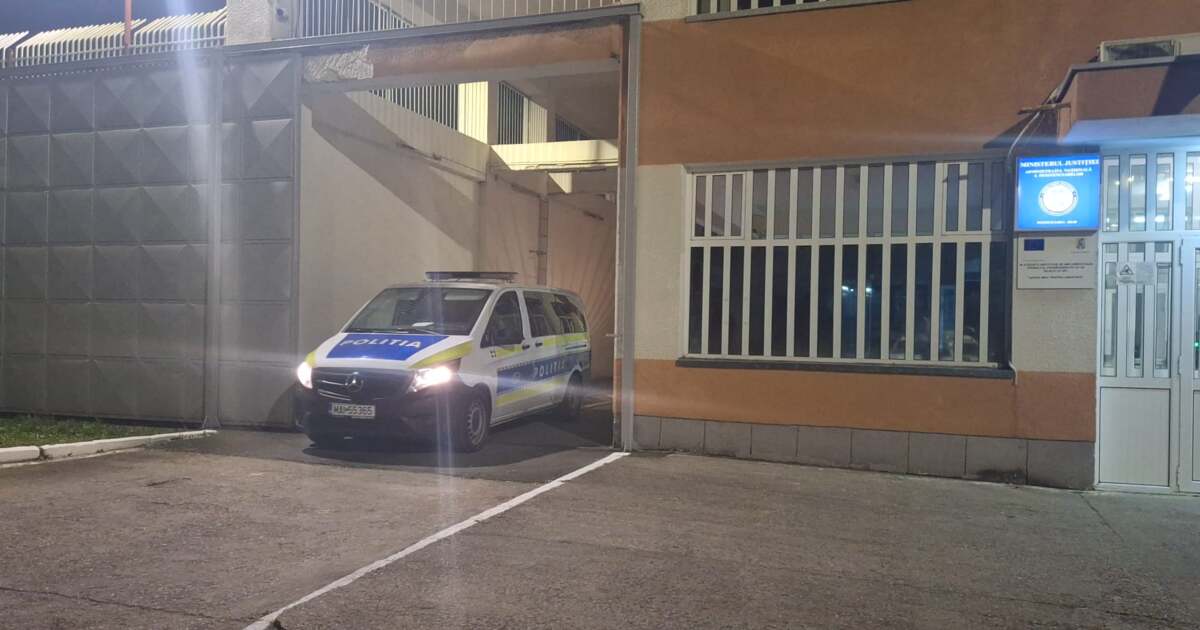 VIDEO. Fostul primar Cherecheş, pus în carantină în Penitenciarul Arad ...