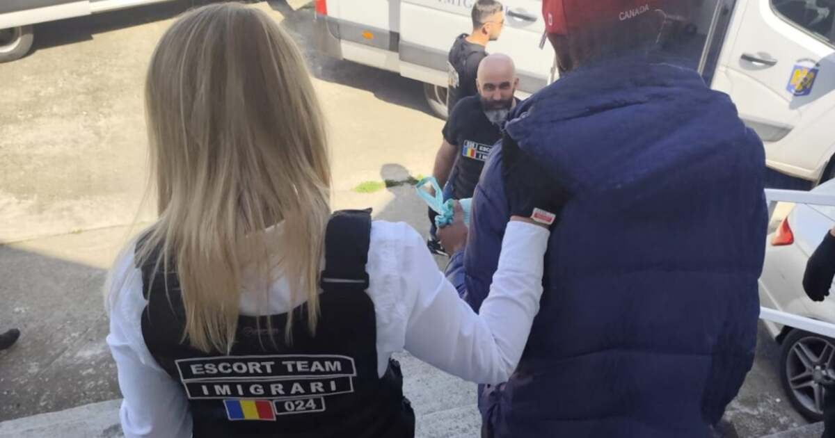Scoși din țară de polițiștii de la Imigrări - ARADON