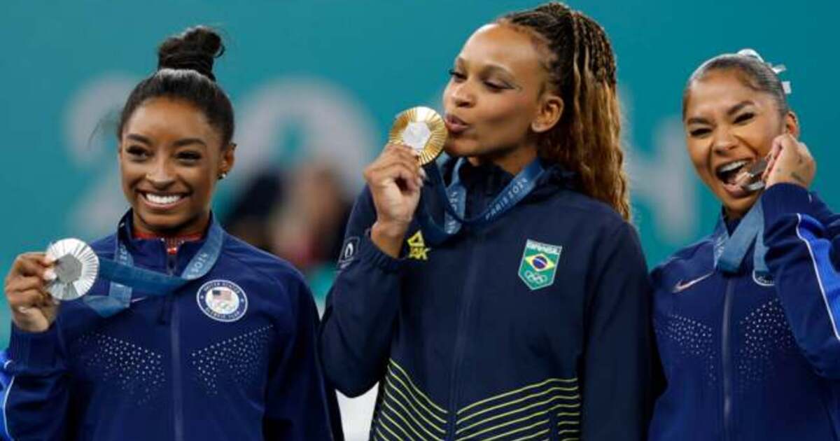 Federaţia Română de Gimnastică evaluează situaţia după apelul SUA în cazul medaliei de la sol ...