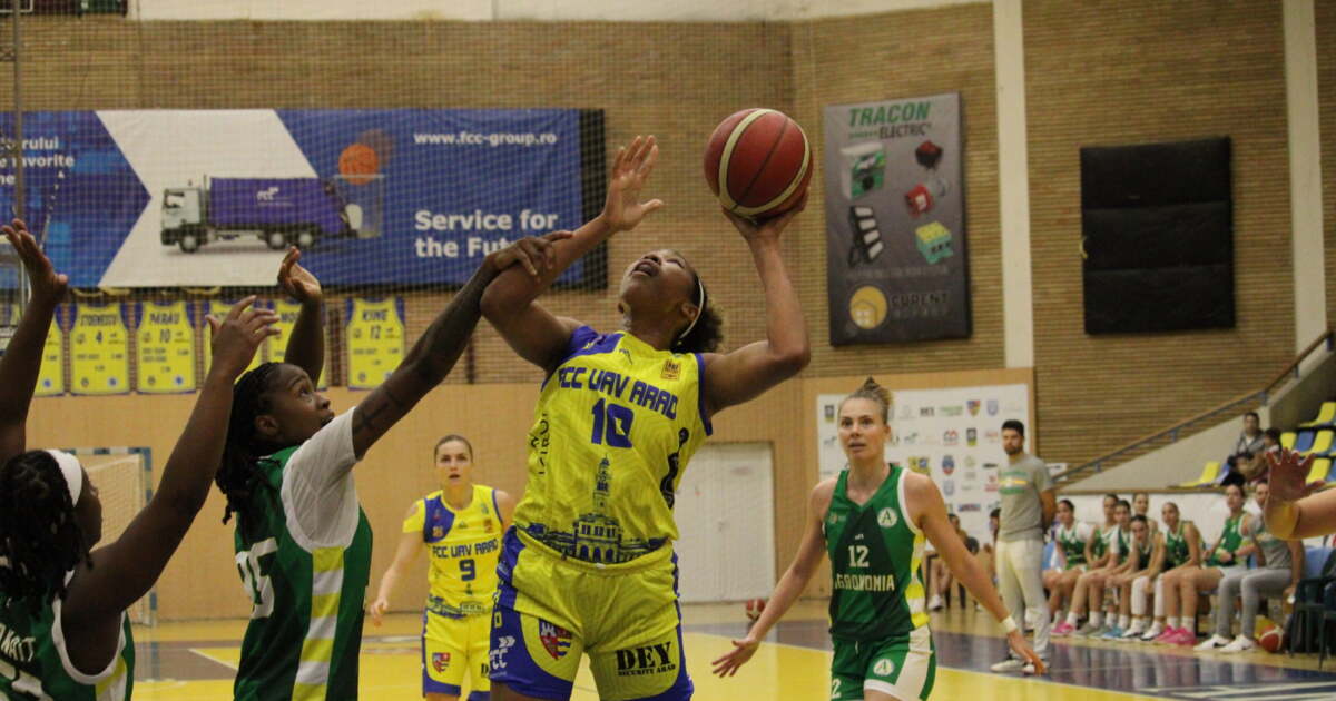 FOTO | FCC Baschet UAV Arad - CS Agronomia București - ARADON