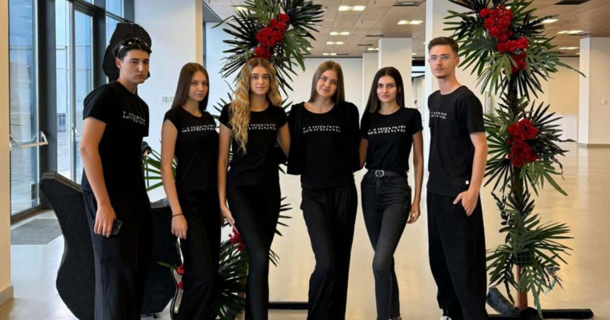 Modele arădene la Evolve Fashion Week - ARADON