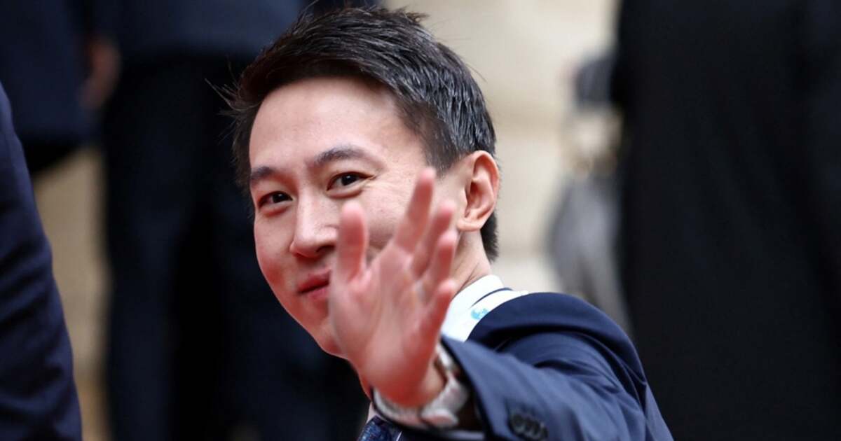 Șeful rețelei TikTok, Shou Zi Chew, va fi prezent la ceremonia de ...