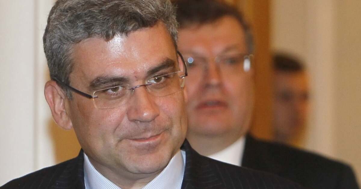 Baconschi: Toţi aceşti nostalgici, profesionişti ai întoarcerii magice ...