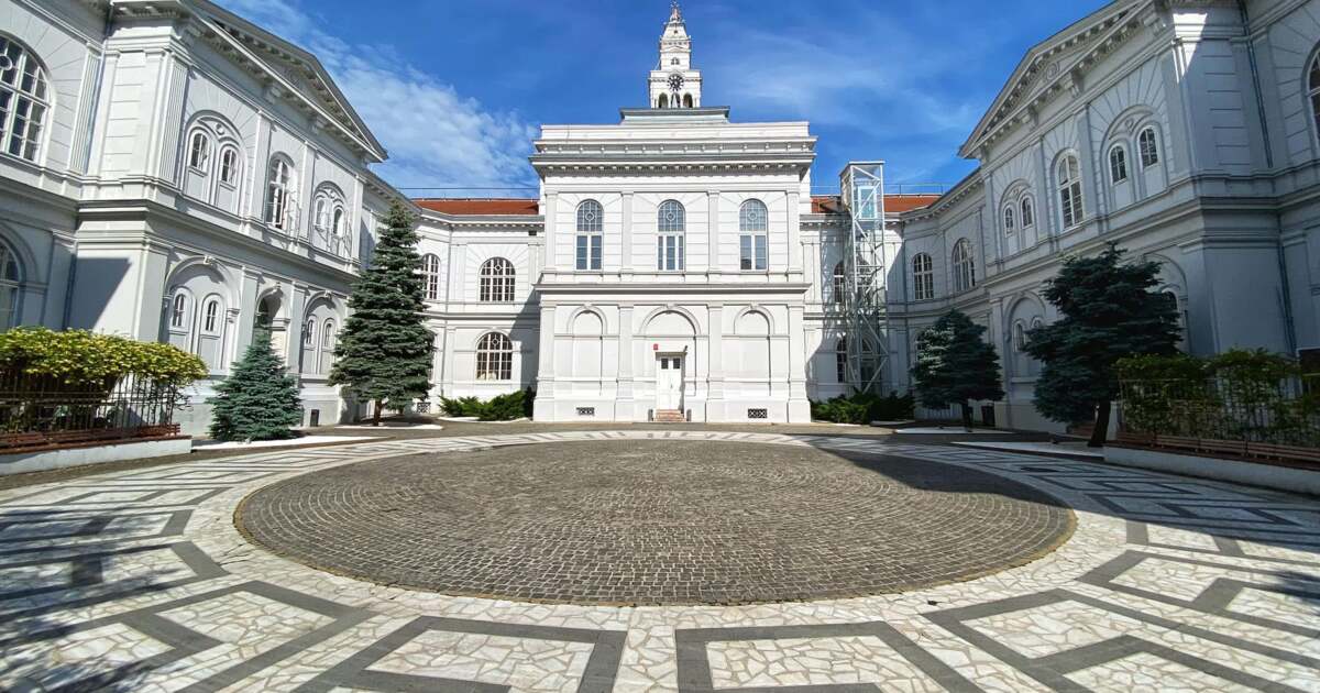 Primăria „preia” petrecerea „La Apus”, după incendiul de la Agora - ARADON