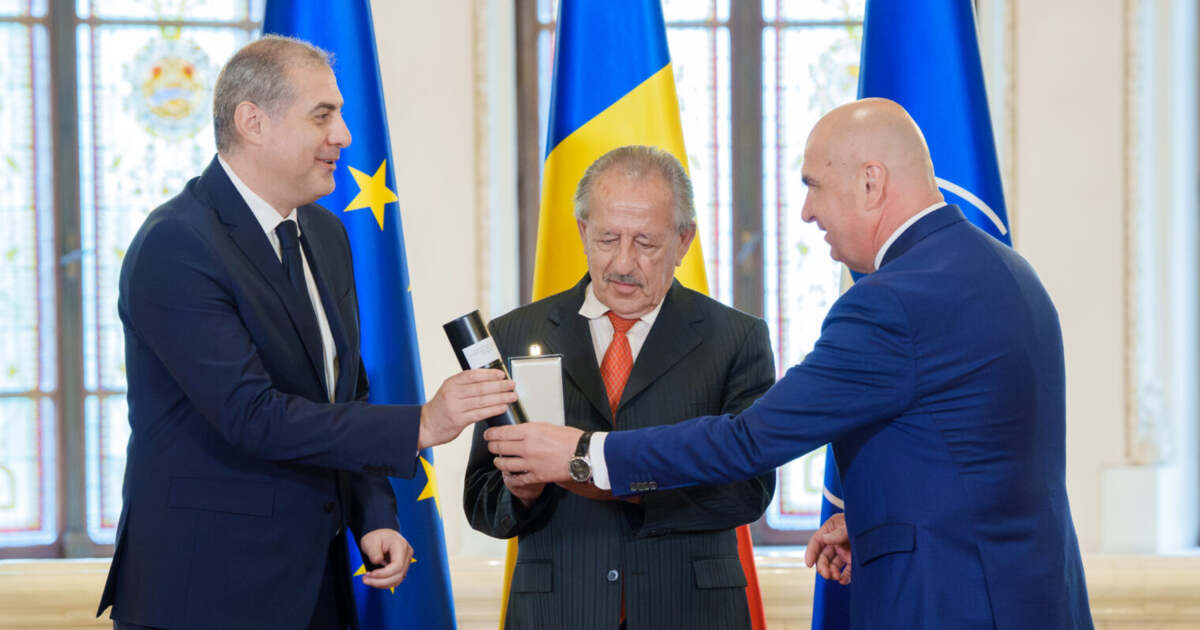 IMM România decorată în grad de Cavaler - ARADON
