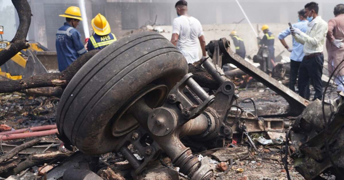 Ce se știe până în prezent despre catastrofa aeriană din India și ...