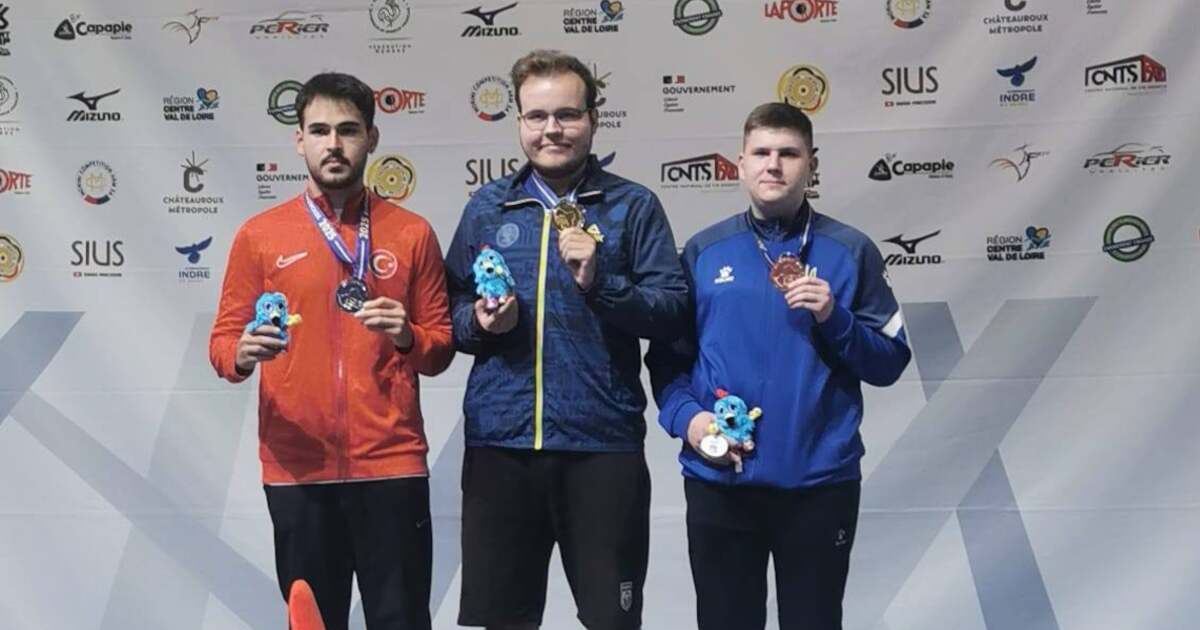 Luca Joldea, campion european de juniori la pistol liber 50 de metri ...