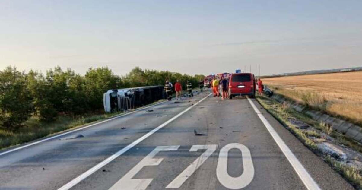 Accident grav la ieșirea din Remetea Mare spre A1. Un bărbat a murit și două persoane au ajuns ...