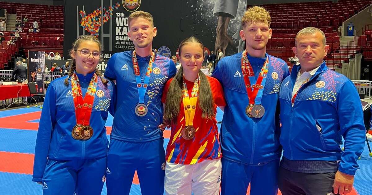 11 medalii la „mondialele” de karate WUKF - ARADON