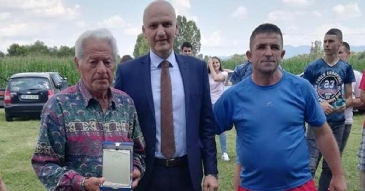 A murit profesorul Antoniu Bacoş! - ARADON