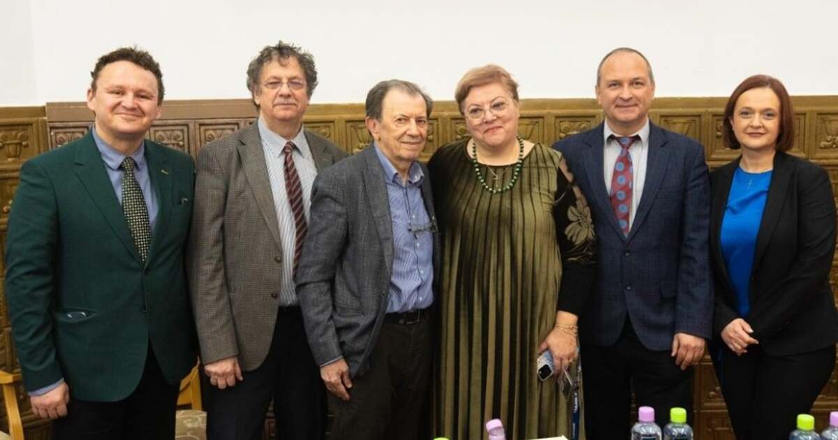 Omul de cultură Vasile Dan a primit Premiul „Ioan Slavici”! - ARADON